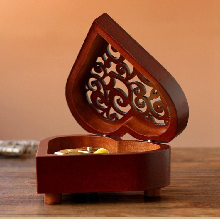 Vintage Heart-shaped Wind-up Music Box Wooden Octavo Music - Etsy