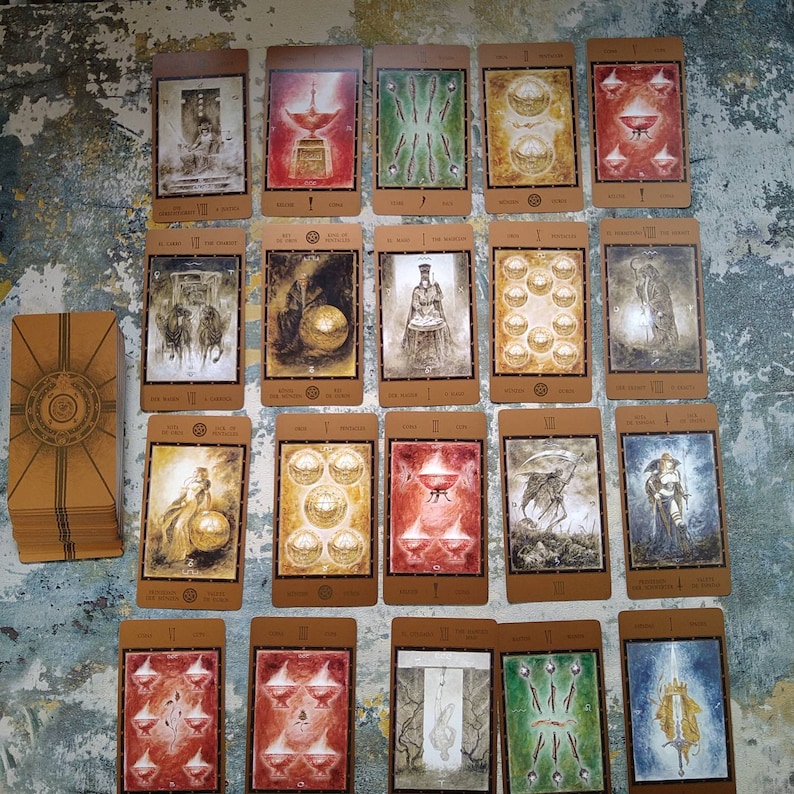 Tarot Cards. the Labyrinth Tarot. 2018 Luis Royo. Pre-owned - Etsy