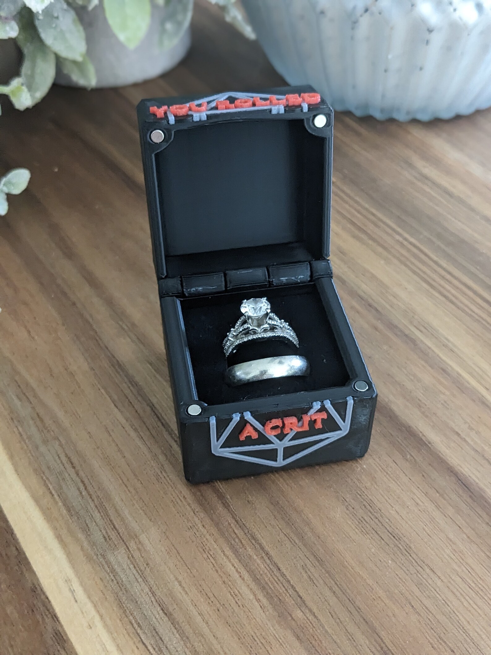 D20 You Rolled a Crit Ring Box (unique Proposal, Gift, Ring Bearer, Ect ...
