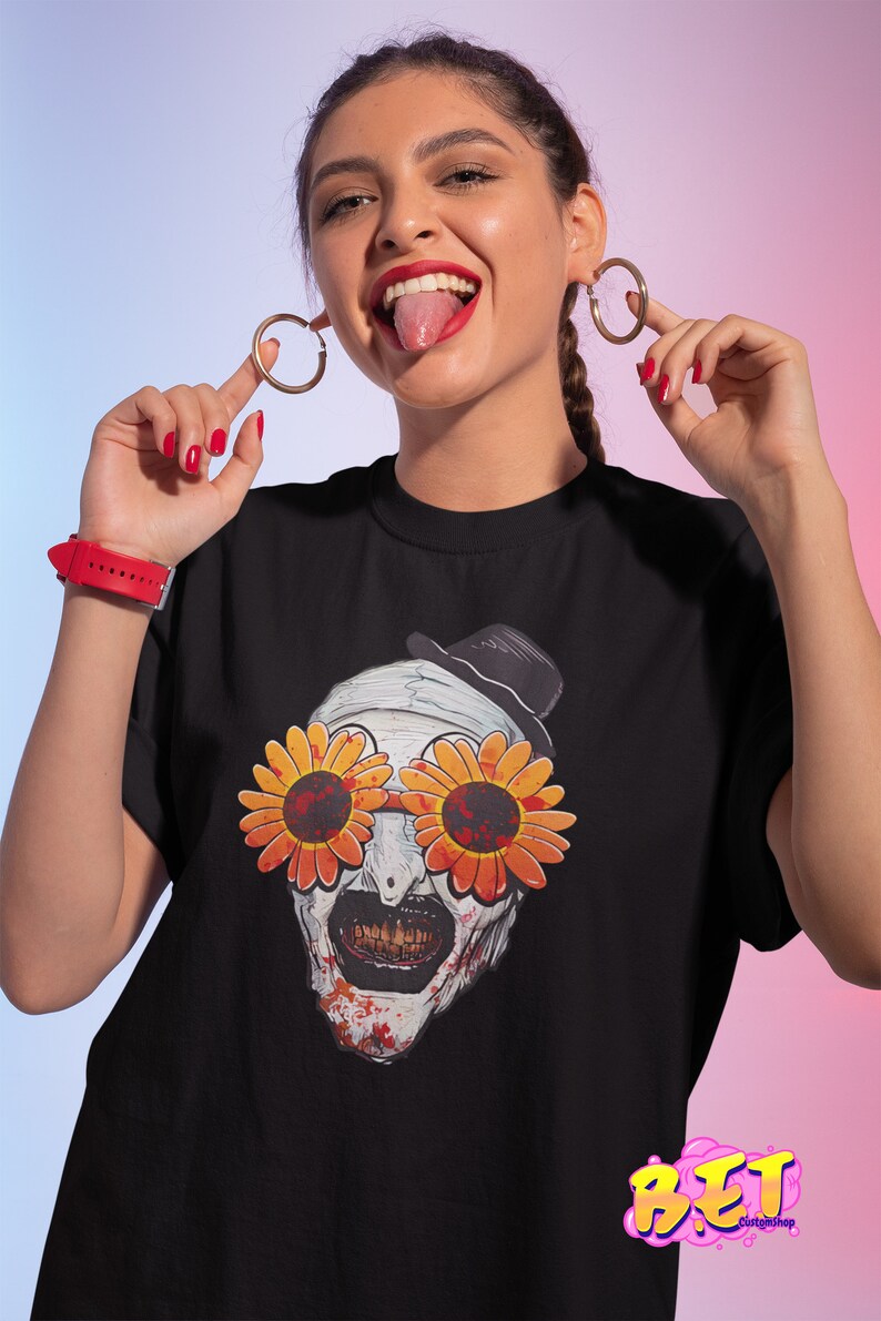 Art the Clown Terrifier 2 Sunflower Sunglasses Classic T-shirt, Art the ...