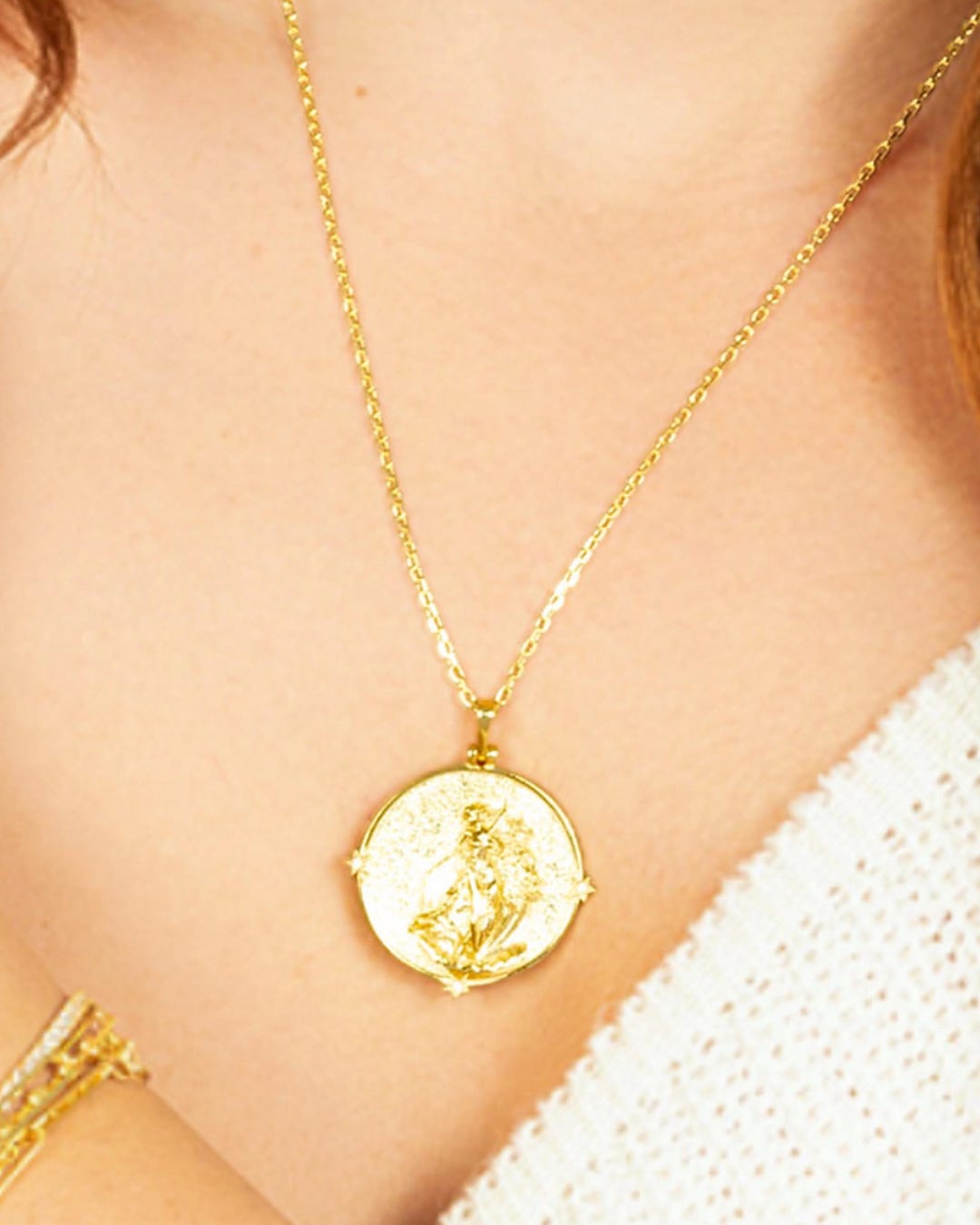 14K Gold Vermeil Venus Medallion Necklace: Mythological Charm - Etsy