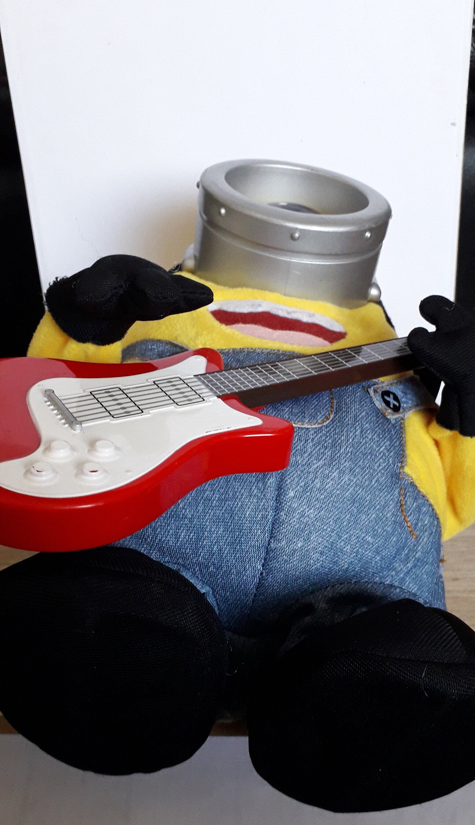 Despicable Me Minion Rock N Roll Dances Sings and Plays Guitar - Etsy