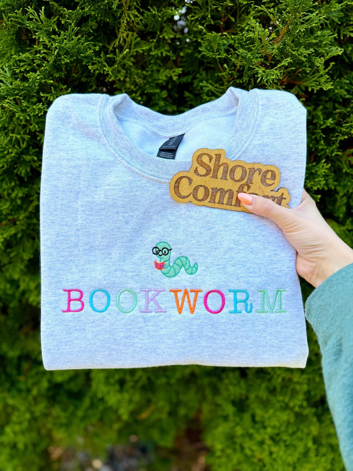 Bookworm Embroidery Download - Etsy
