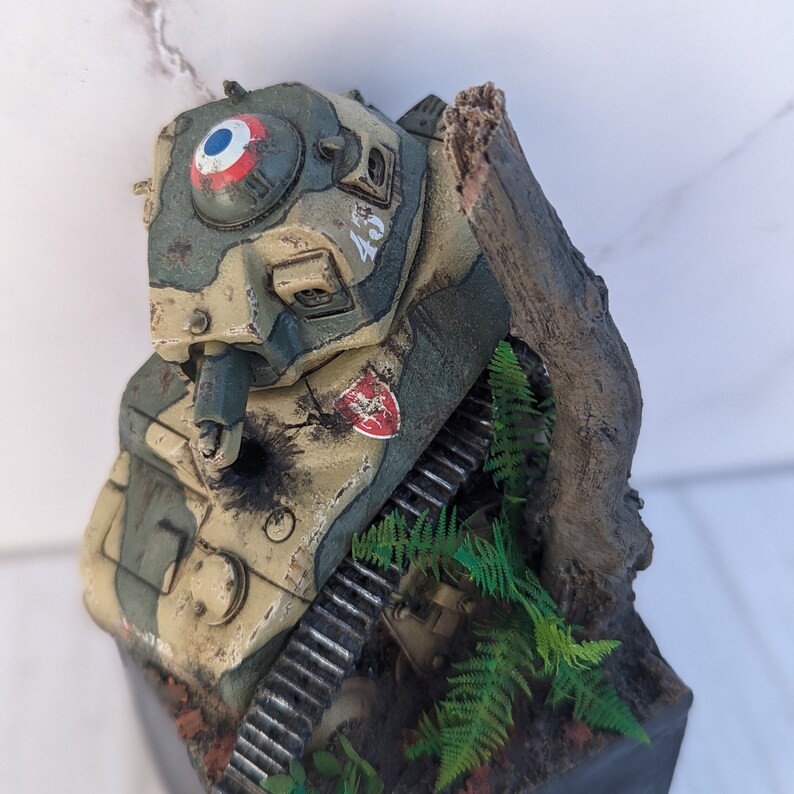 French 1/35 WW2 Destroyed Tank Vignette, H35 Tank, Military Model ...