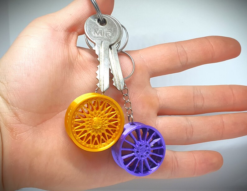 3D Printed Car Wheel Keychain - Etsy