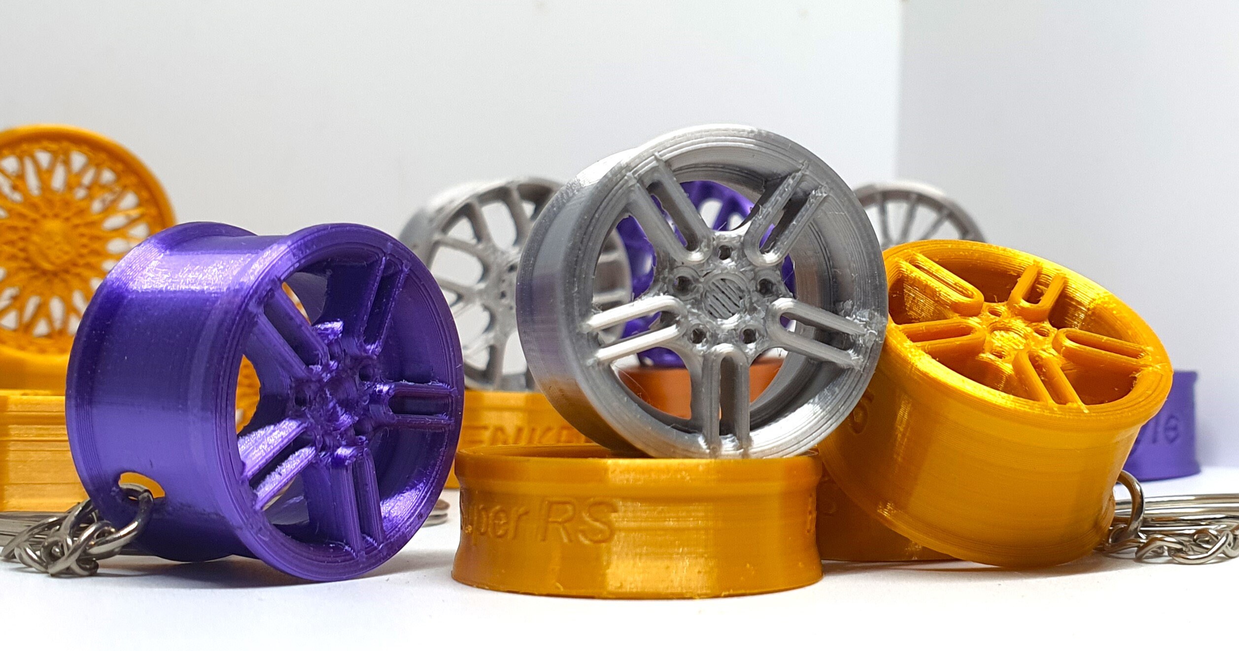 3D Printed Car Wheel Keychain - Etsy