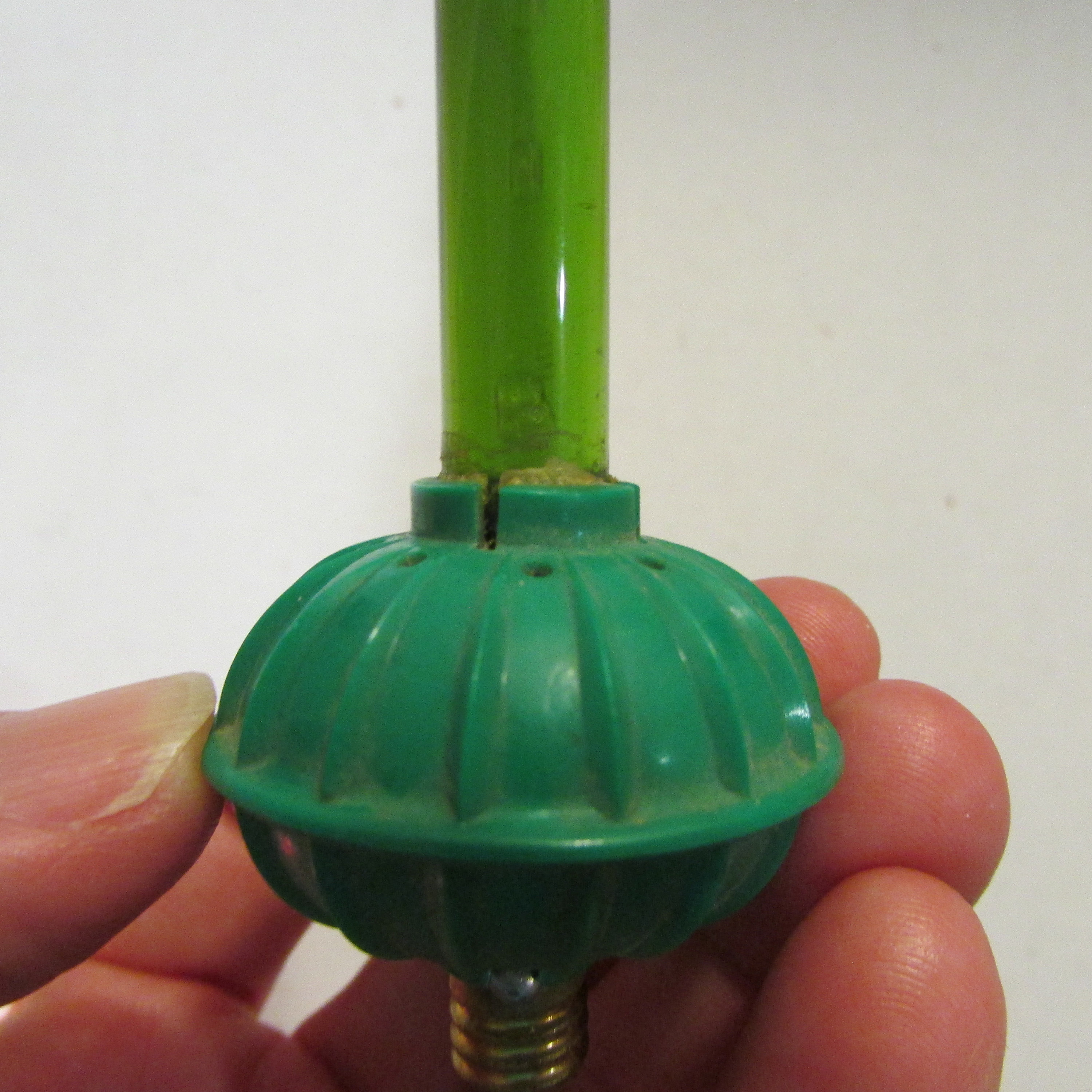 2 1950s Vintage Paramount Solid Green Biscuit Base 4.5 Christmas C6 ...