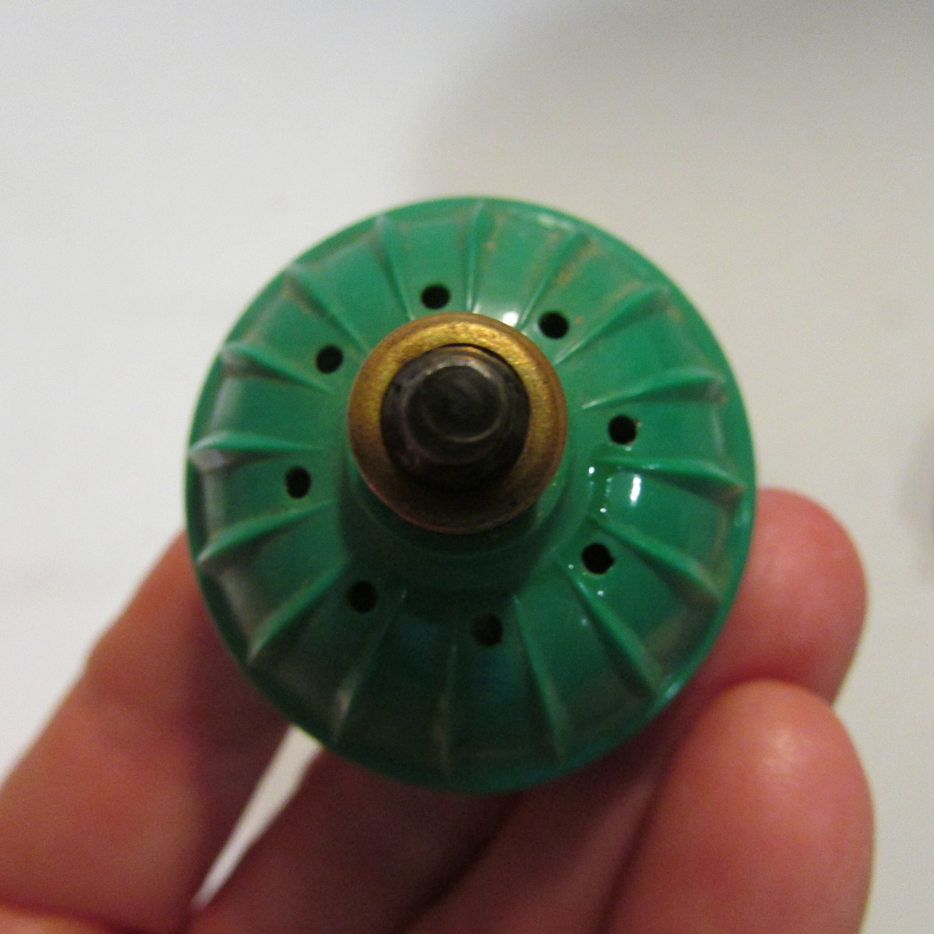 2 1950s Vintage Paramount Solid Green Biscuit Base 4.5 Christmas C6 ...