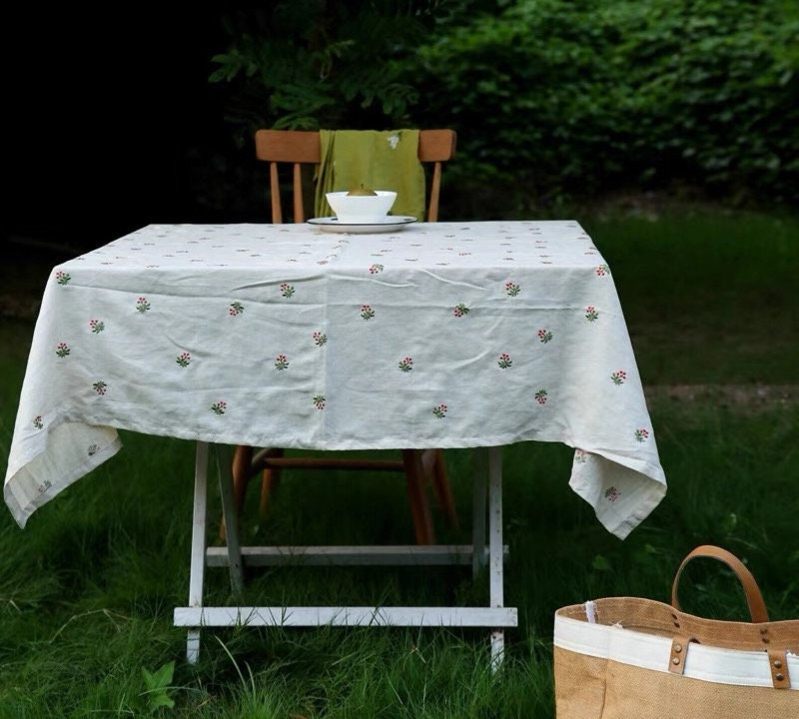 100% Linen Tablecloth/floral Embroidery Tablecloth/customized ...