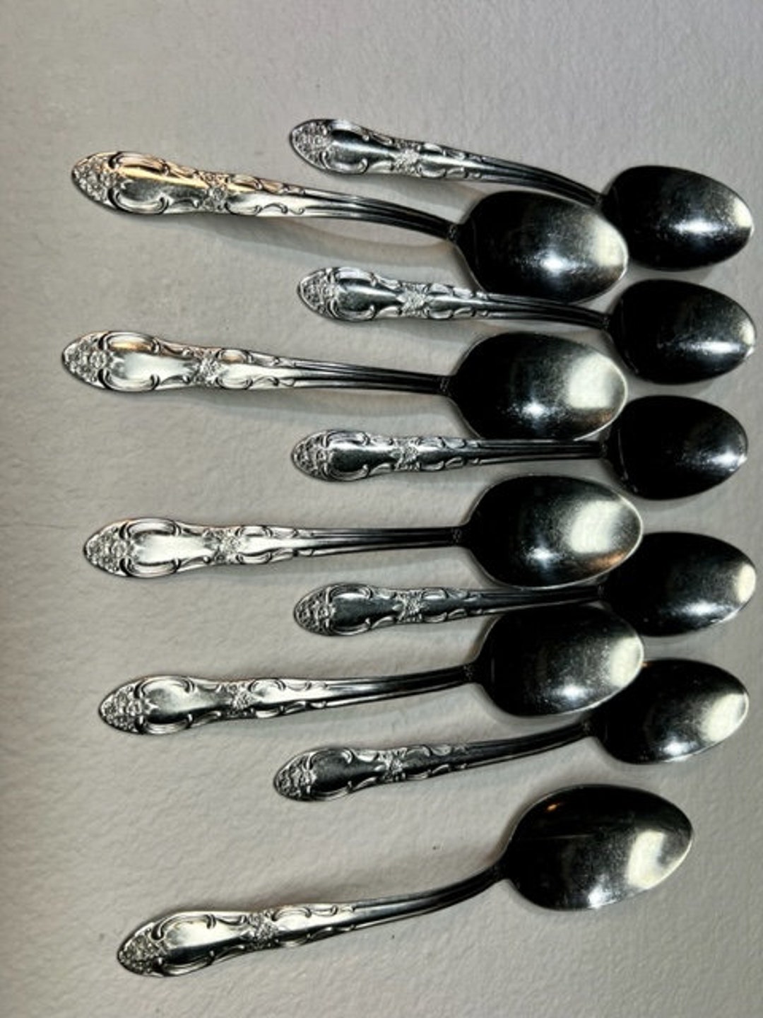 Oneida VENUS Spoons, 11 Soup and 1 Serving, Made in 2000, Pattern Code ...
