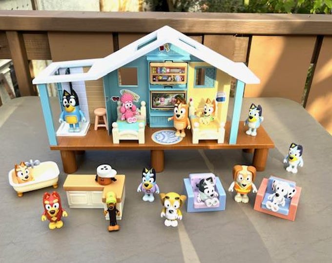 Bluey Cabin With 14 Friends, Large Lot of Bluey Playhouse Furniture ...