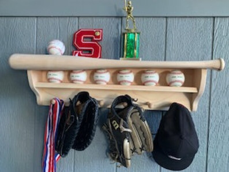 A Must-have for Sports Fans, This Baseball Bat Shelf Provides Safe ...