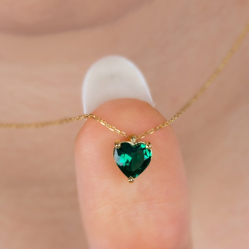 Emerald 8k - Etsy UK