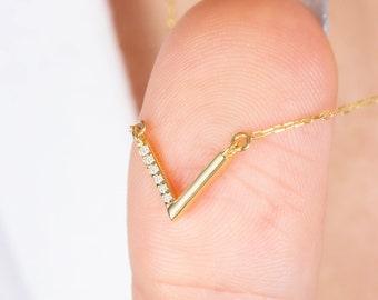 V Shaped Necklace - Etsy