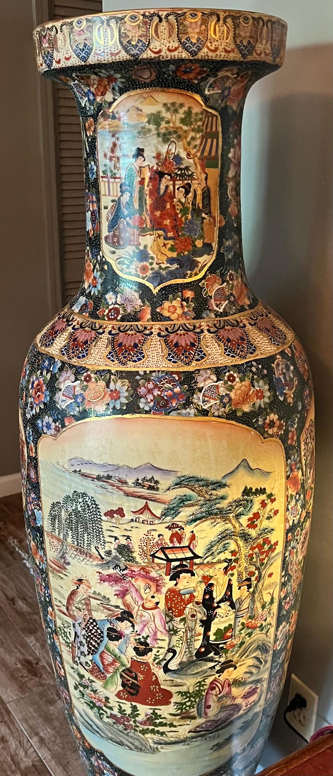 Royal Satsuma Vase With Base - Etsy