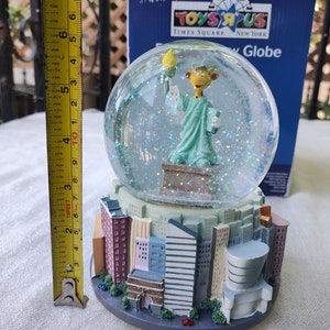 2001 Toys R Us NY Times Square Snow Globe - Etsy