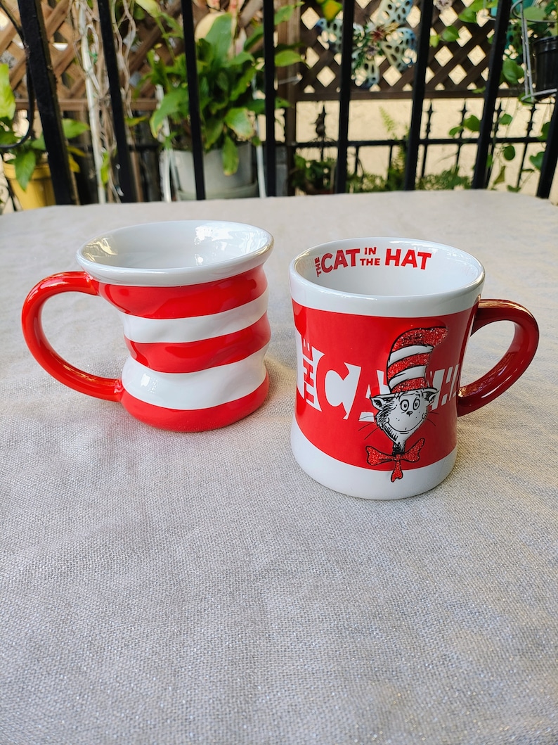 Set of 2 Universal Studios Dr. Seuss Cat in the Hat Coffee Mugs - Etsy