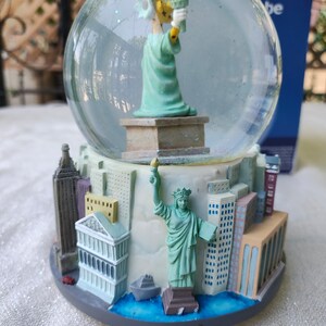 2001 Toys R Us NY Times Square Snow Globe - Etsy