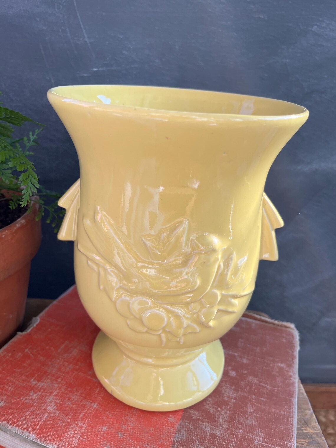 Mccoy Pottery Yellow Bird on Nest Urn Vase, Mid Century, Vintage Mccoy ...