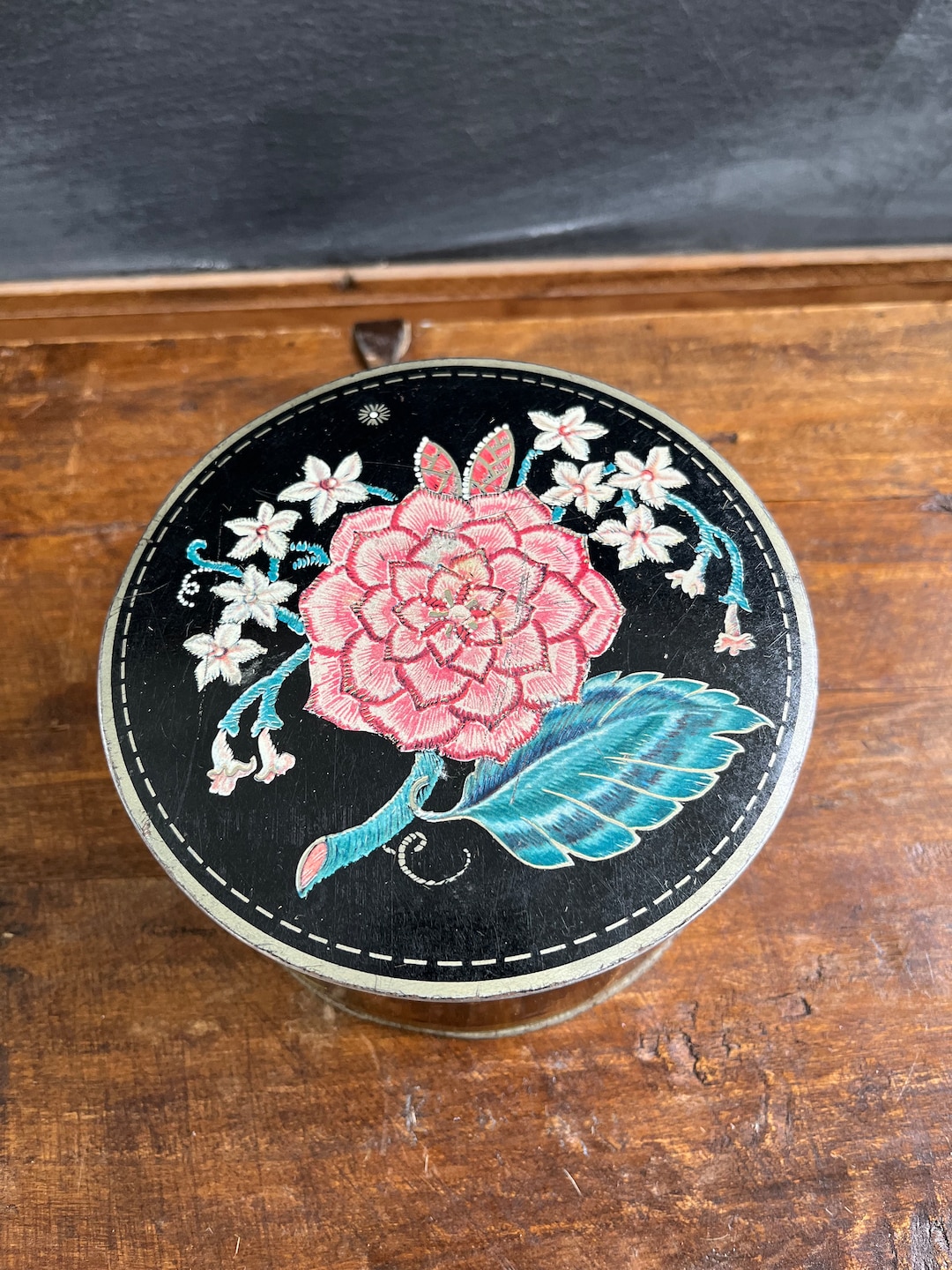 Avon Jasmine Dusting Powder Tin, Vintage Tin, Sewing Tin - Etsy