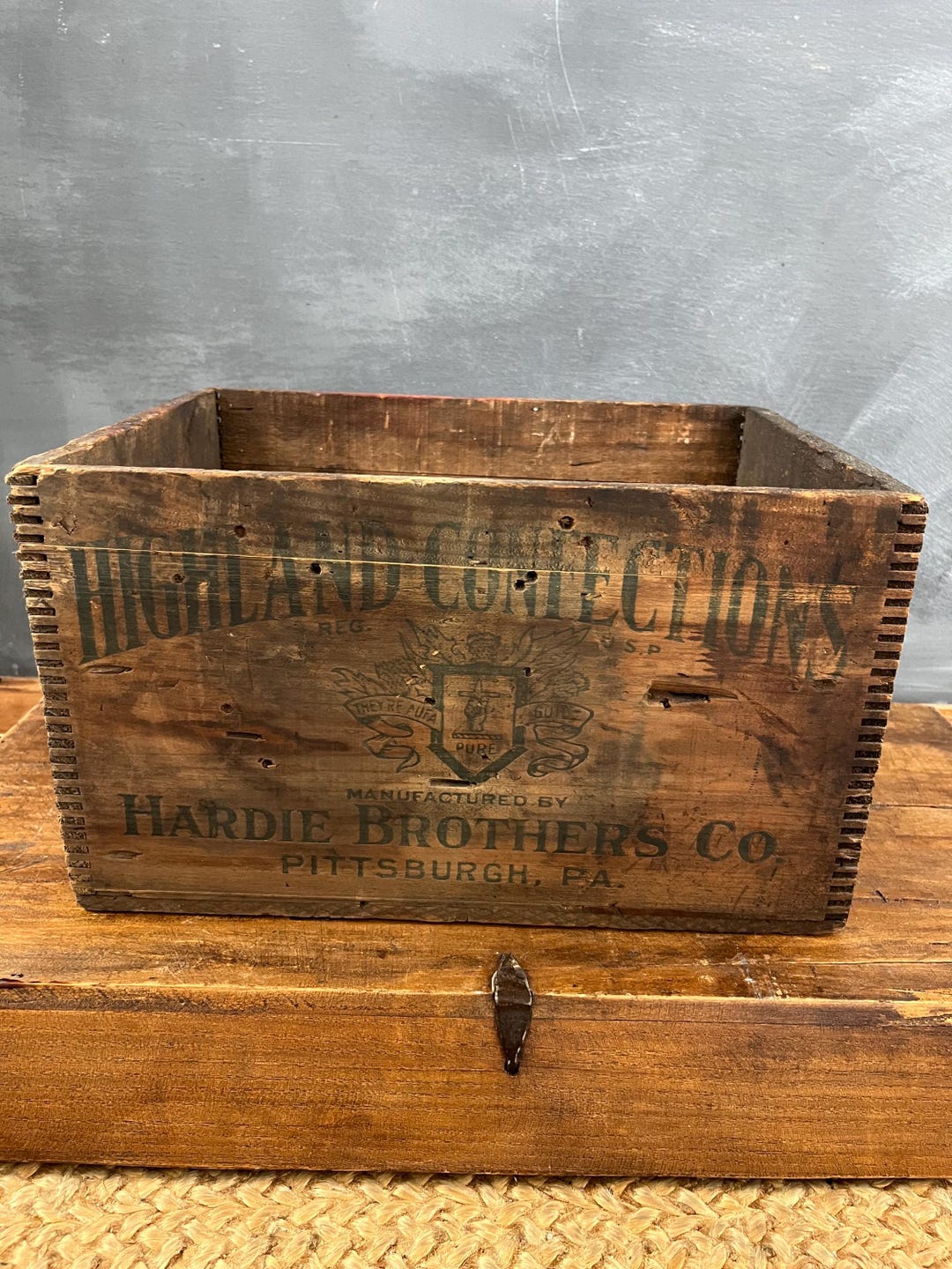 Vintage Highland Confections Hardie Brothers Co Wooden Finger Jointed ...
