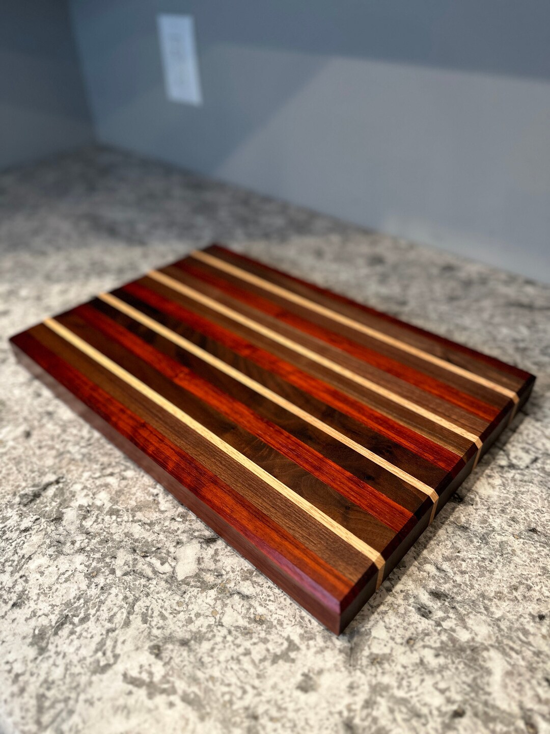 Cutting Board → Edge Grain. Wood → Hickory, Padauk, Walnut. Size → 16 ...