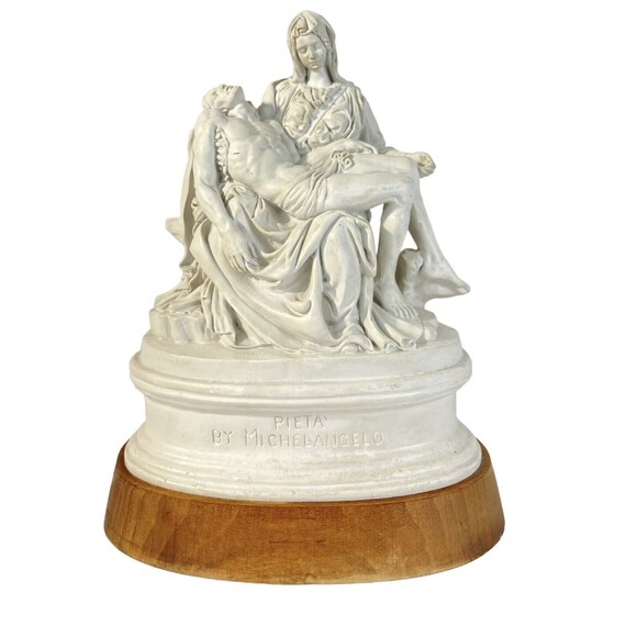 Pieta by Michelangelo From Austin Prod 1965 Vintage Figurine - Etsy