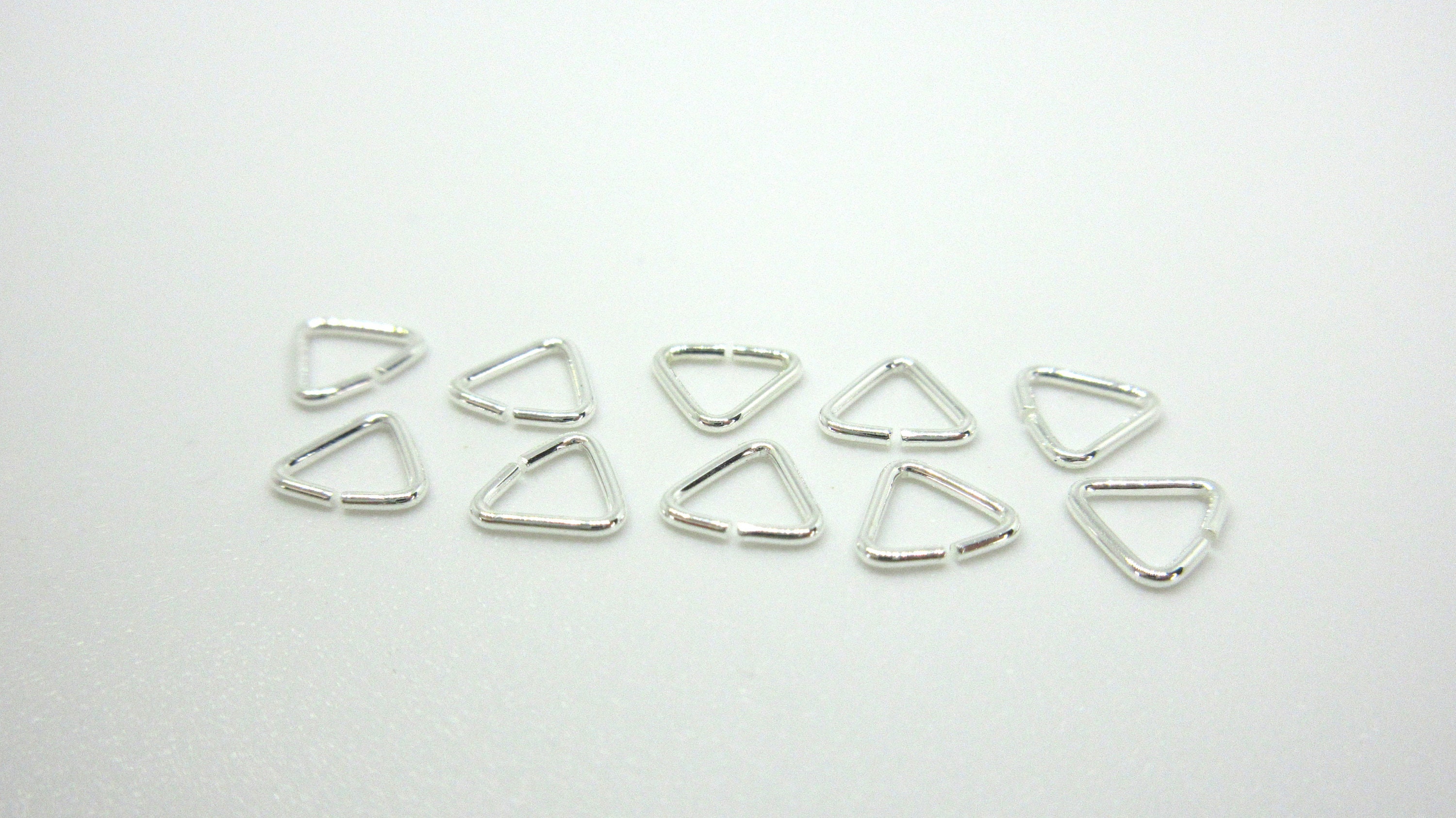 Sterling Silver Triangle Jump Ring - 22ga - 5.5mm - Etsy