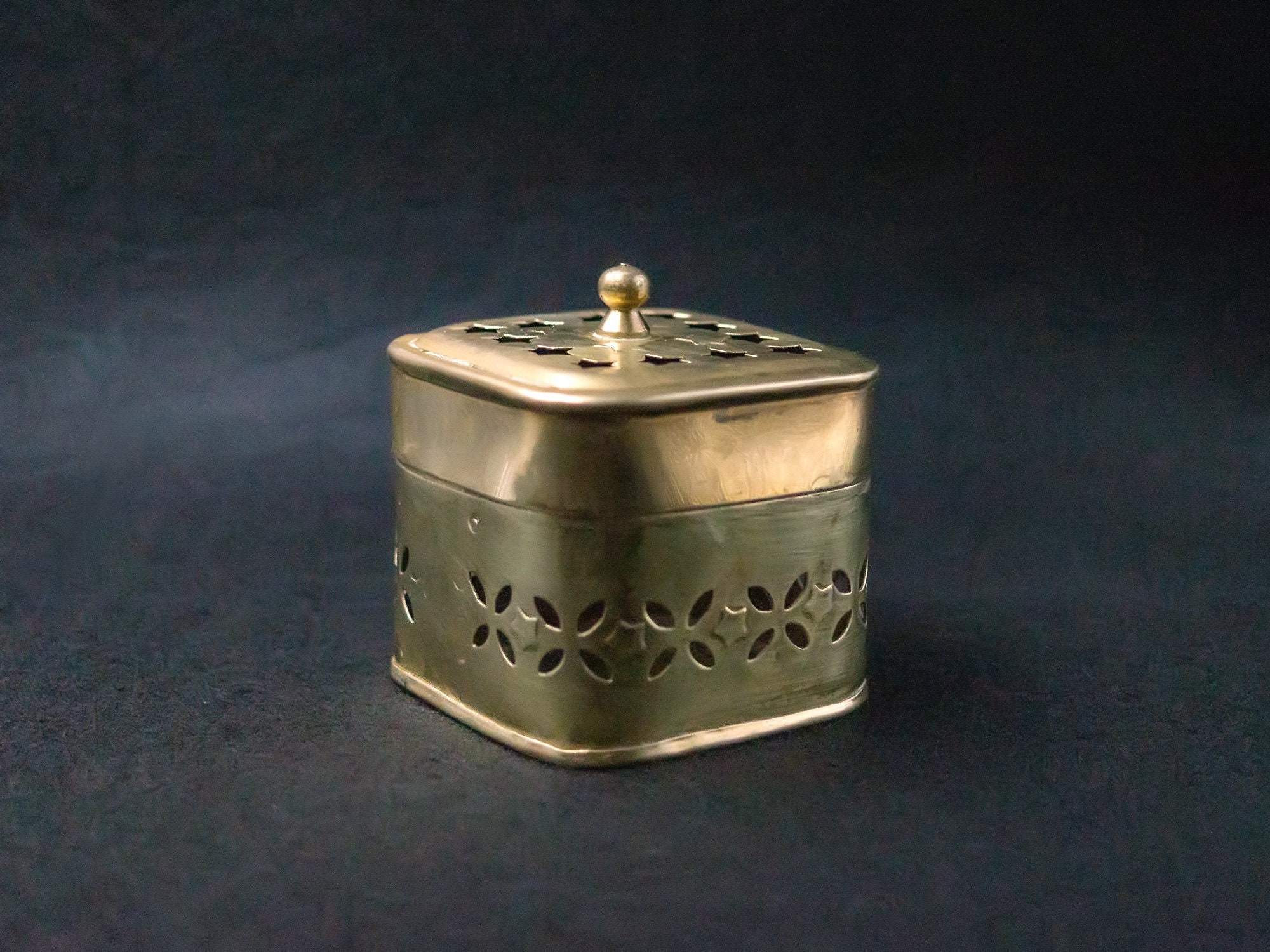 Cricket Box. Square Brass Container Vintage Brass Box With - Etsy