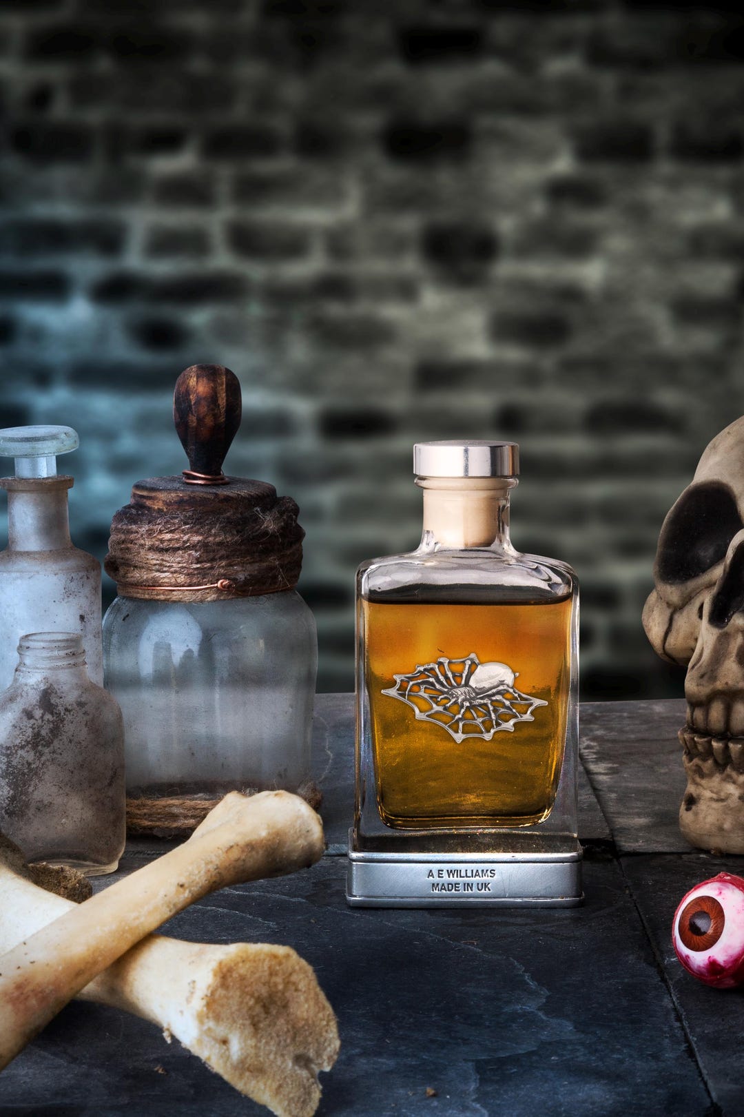 Personalized Spider Whiskey Flask | Handcrafted Pewter Hip Flask ...