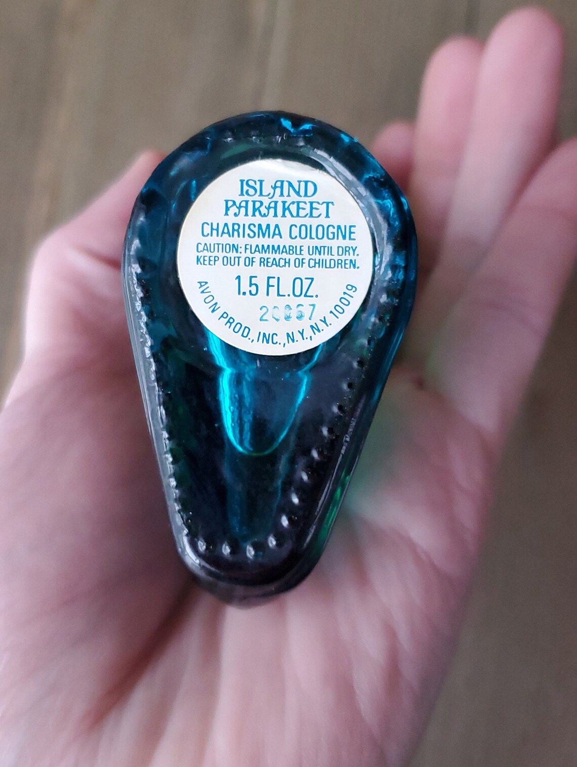 1970s AVON Island Parakeet Glass Decanter With Charisma Cologne 1.5 Fl ...