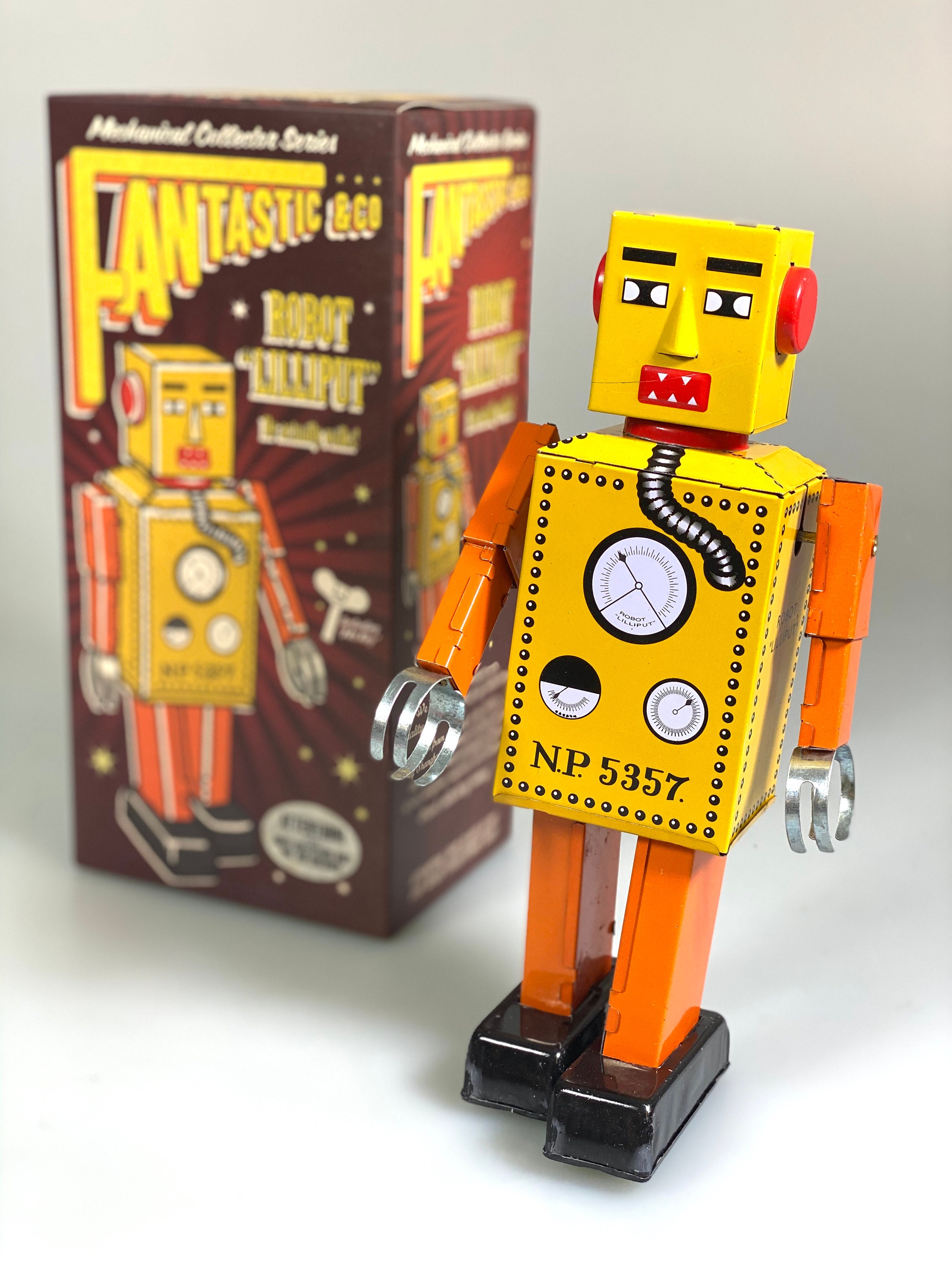 Giant Lilliput Robot Limit Edition.vintage Wind up Tin Toy Retro Collectible Robot.design and ...