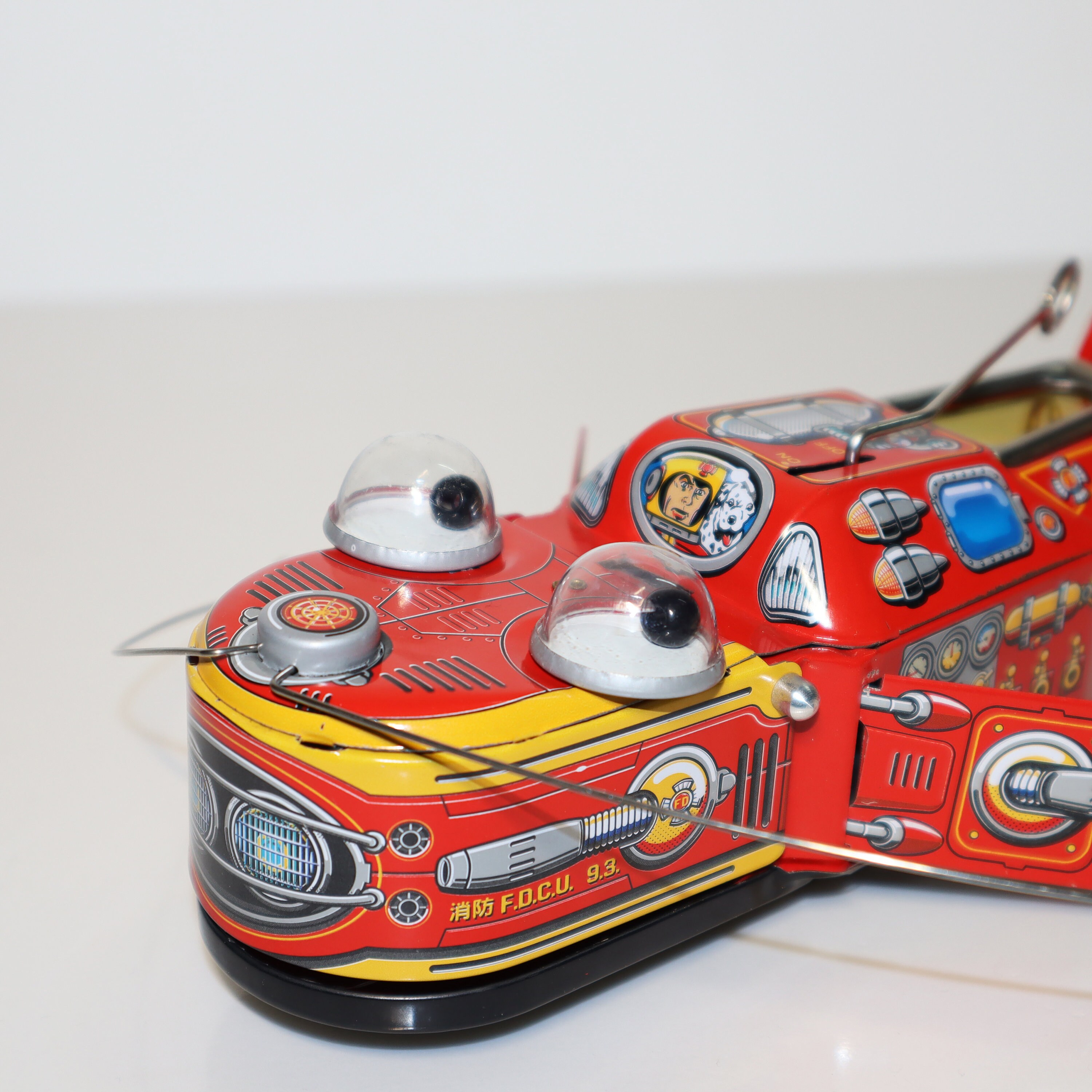 Space Whale Red.vintage Wind up Tin Toy Retro Collectible Whale.design ...