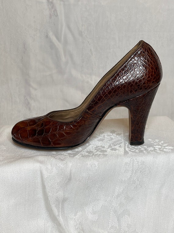 40s Loeser’s Martinique brown alligator pumps - Gem