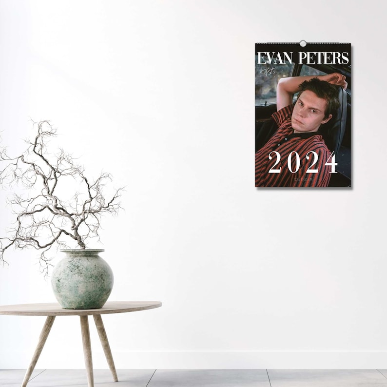 Calendario Evan Peters 2024 con autografo Evan Peters Merch - Etsy Italia