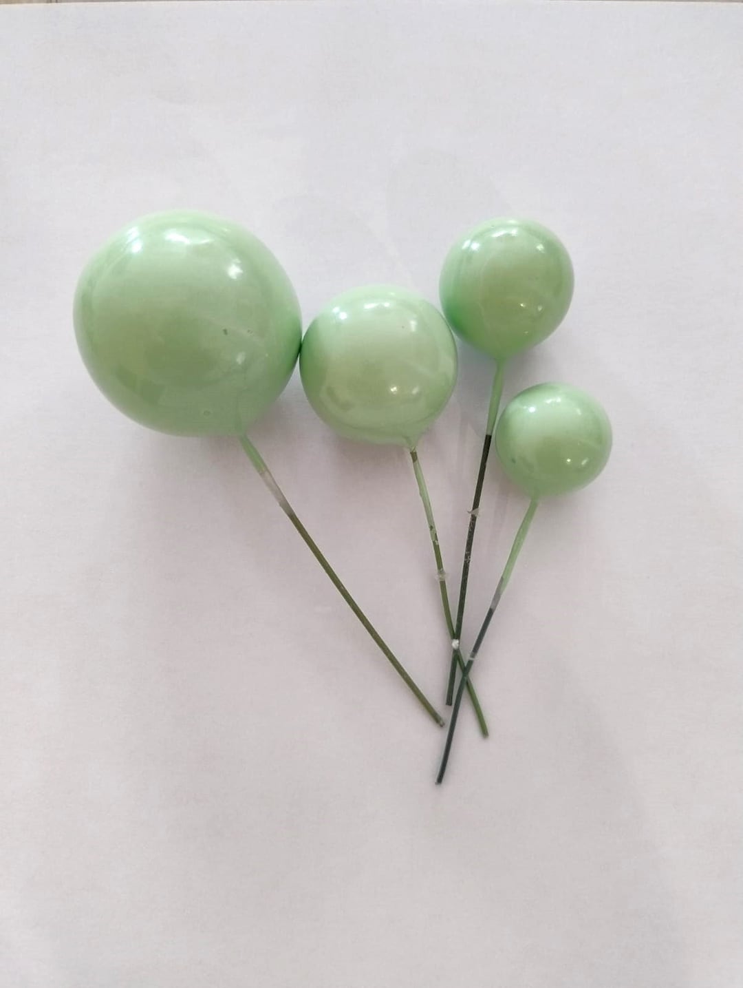 Mini Ball Cake Topper Set Light Green Multi-size Balls Cake Decoration ...