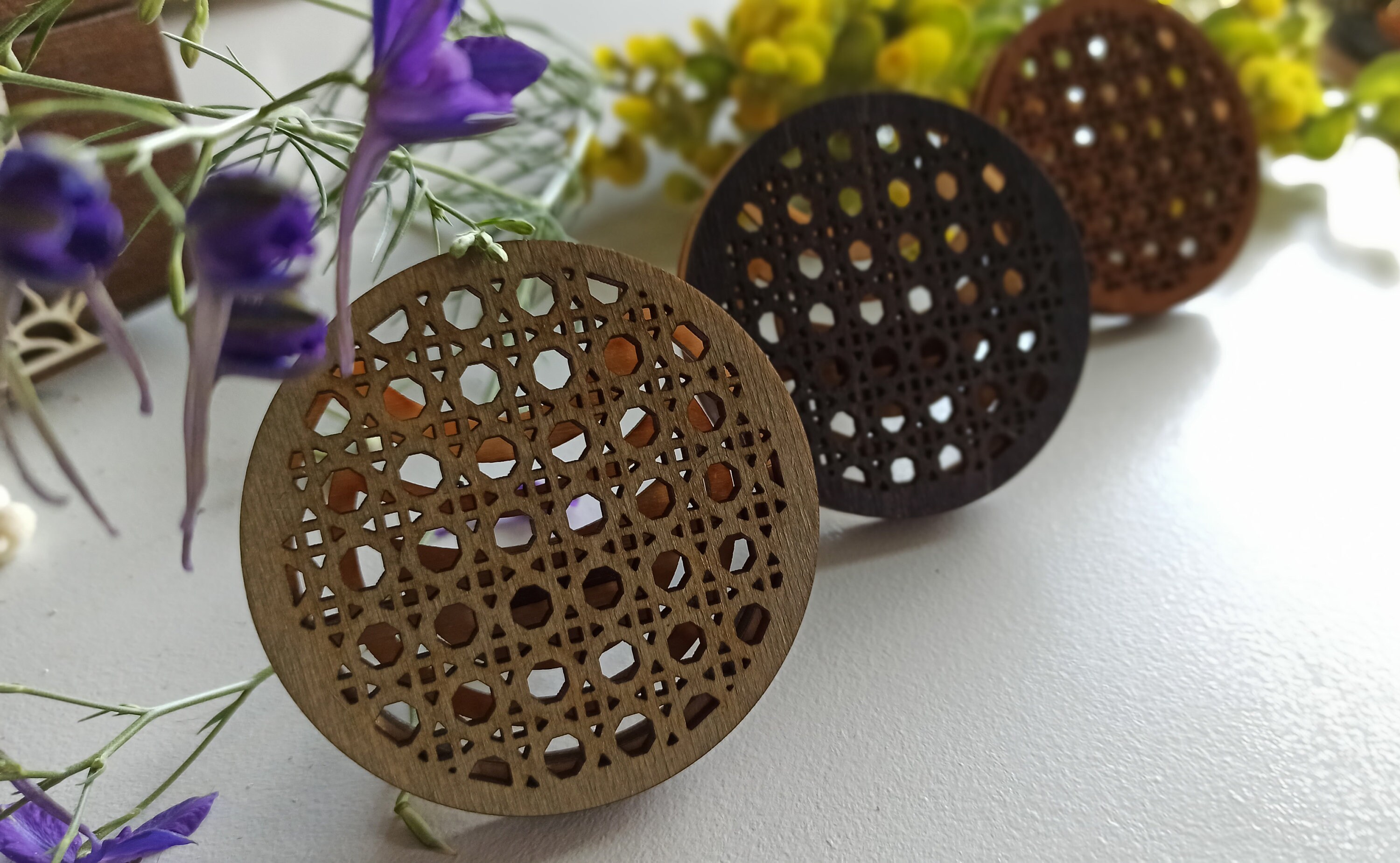 Car Aroma Diffuser, Laser Cut Rattan Style Car Vent, Car Air Freshener ...