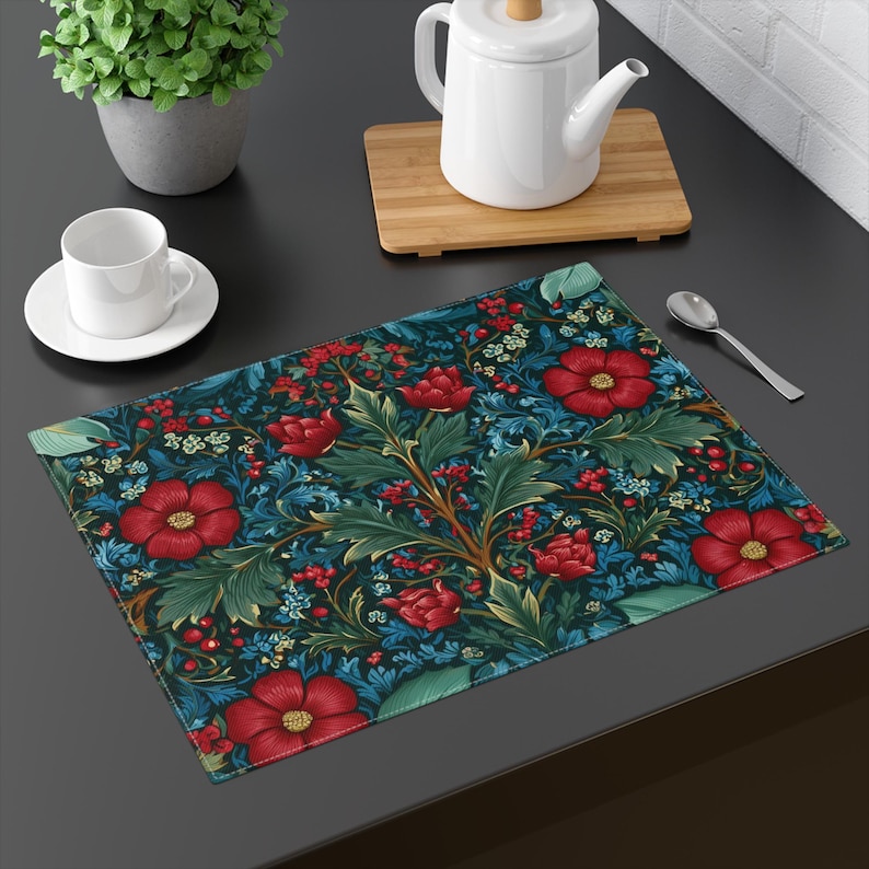 William Morris Inspired Christmas Floral Dining Placemat - 14x18" Place ...