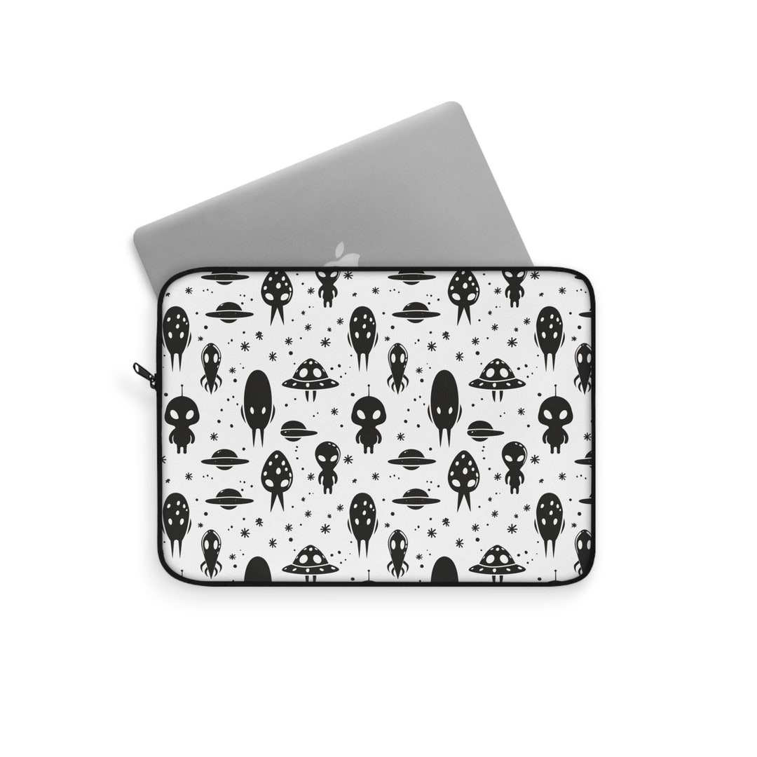 Kawaii Cute Aliens, Ufos and Rocket Ships Laptop Sleeve, Kawaii iPad ...