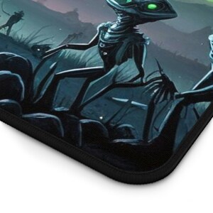 Green Alien Worlds Mouse Pad XL Desk Mat for Scary Fantasy Gaming ...