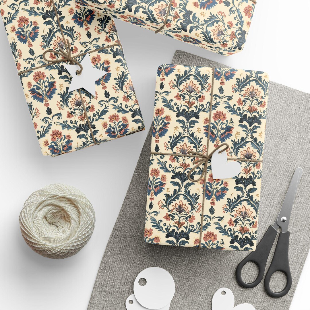 Nostalgic American Colonial Pattern Gift Wrap - New Apartment Gift ...