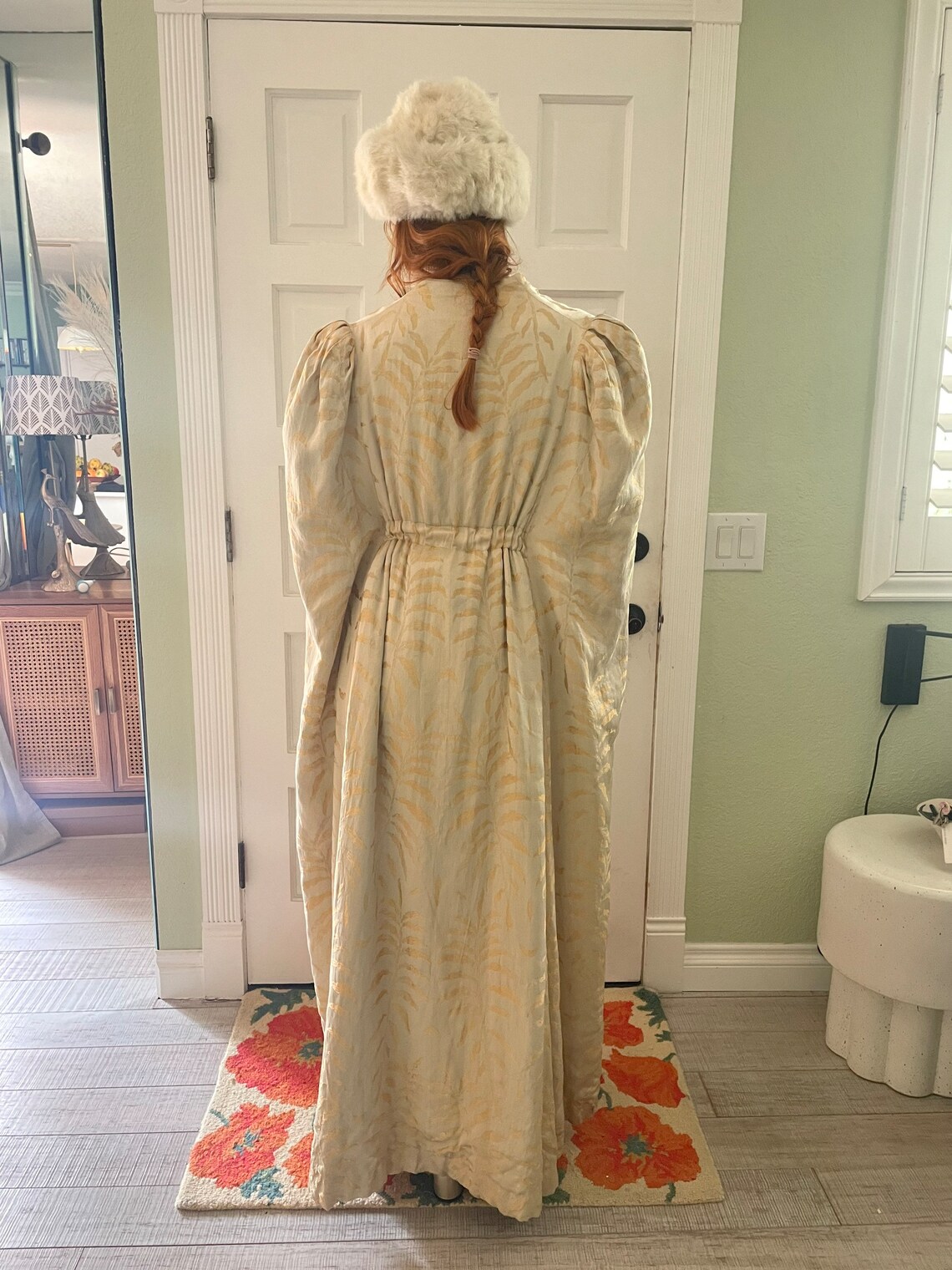 Vintage 1940s Full Length Brocade Cape Cream With Metallic Gold Palm ...