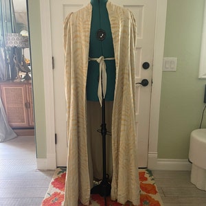 Vintage 1940s Full Length Brocade Cape * Cream With Metallic Gold Palm ...