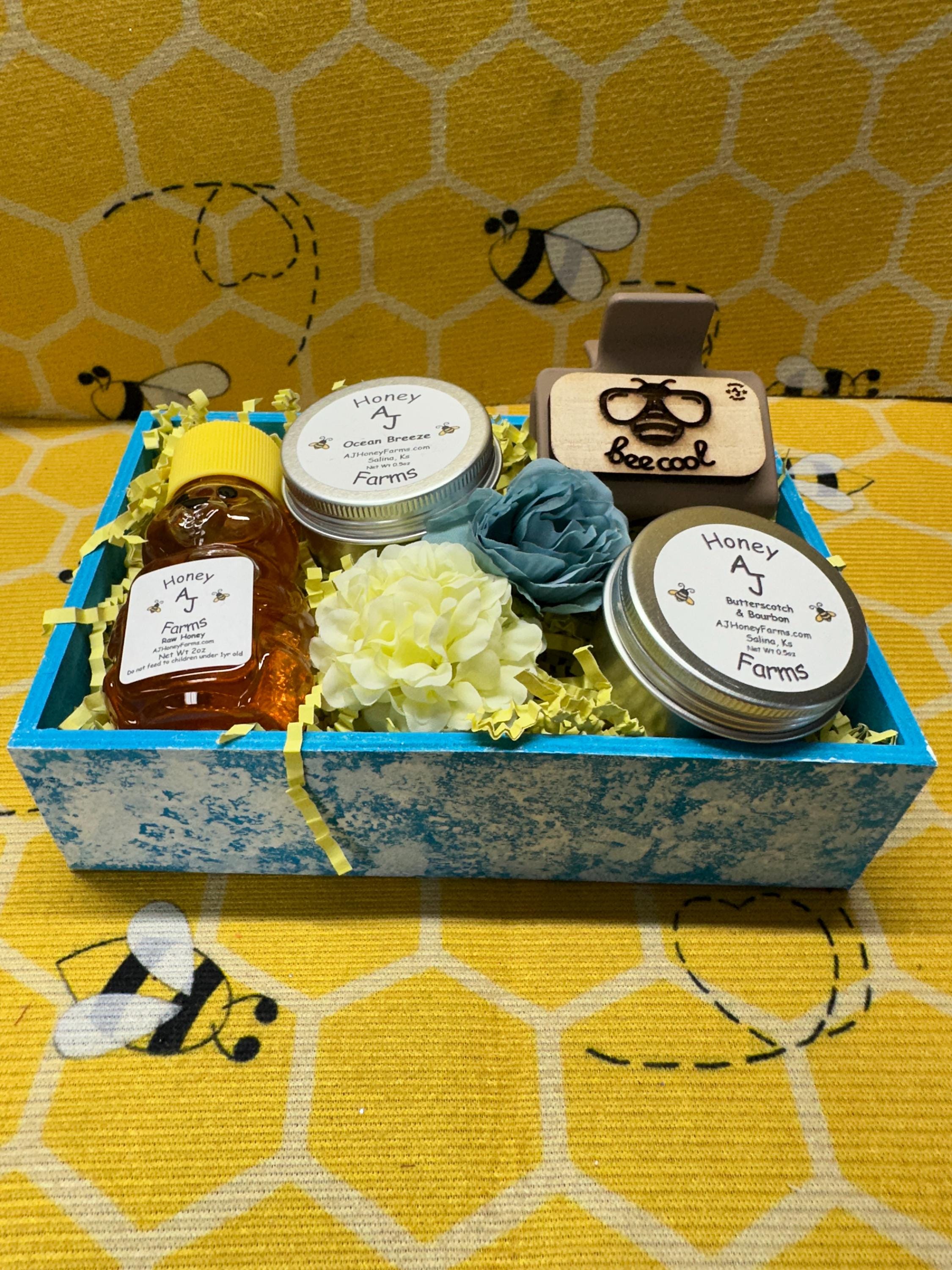 Gift Box | 2oz Honey, 2 Scented Beeswax Candles & Honey Bee Hair Clip ...