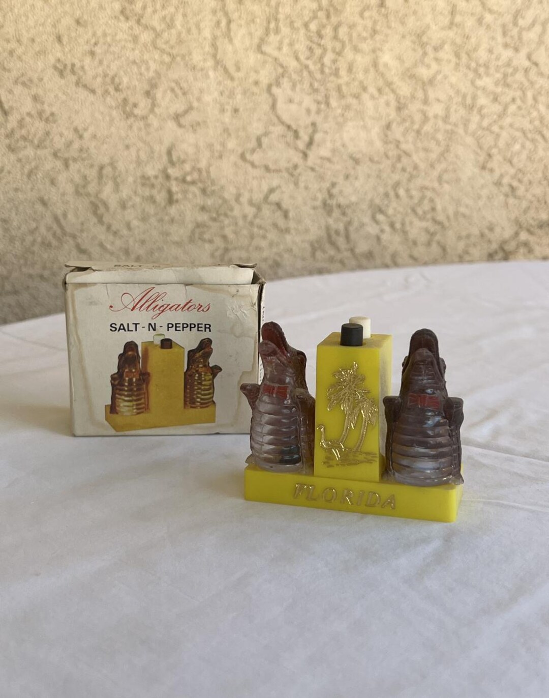Vintage 1960s Souvenir Florida Alligator Gator Salt & Pepper Shakers in ...