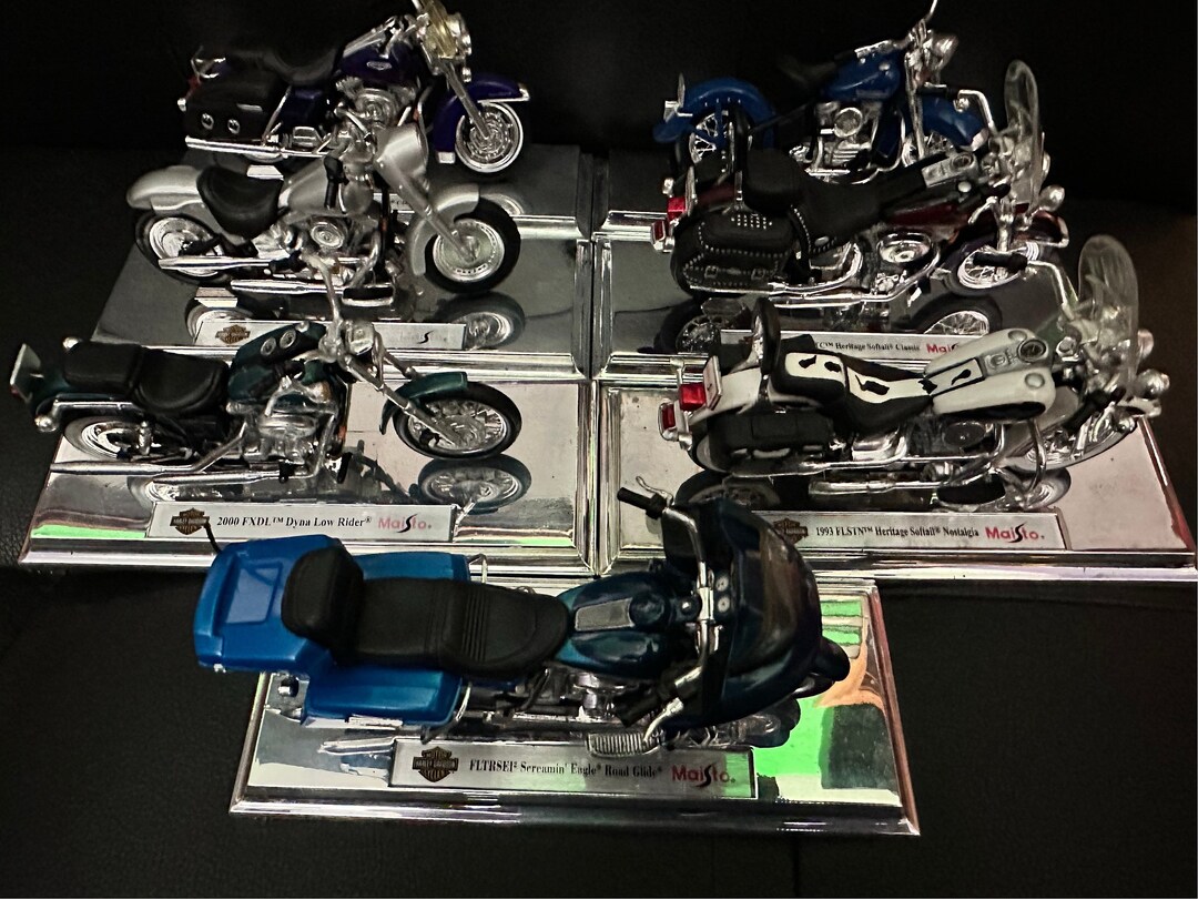 Set of 7 Vintage HARLEY DAVIDSON 1:18 Scale Die Cast Motorcycles - Etsy