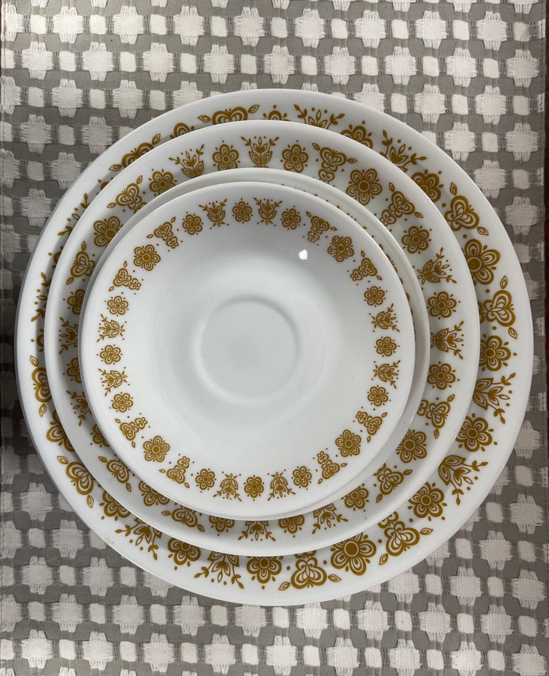 VINTAGE Corelle Butterfly Gold Dinnerware 11 Pieces - Etsy
