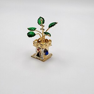 Gold Plated Silver Tulsi | Tulasi | Thulsi Plant Symbol of "purity and ...