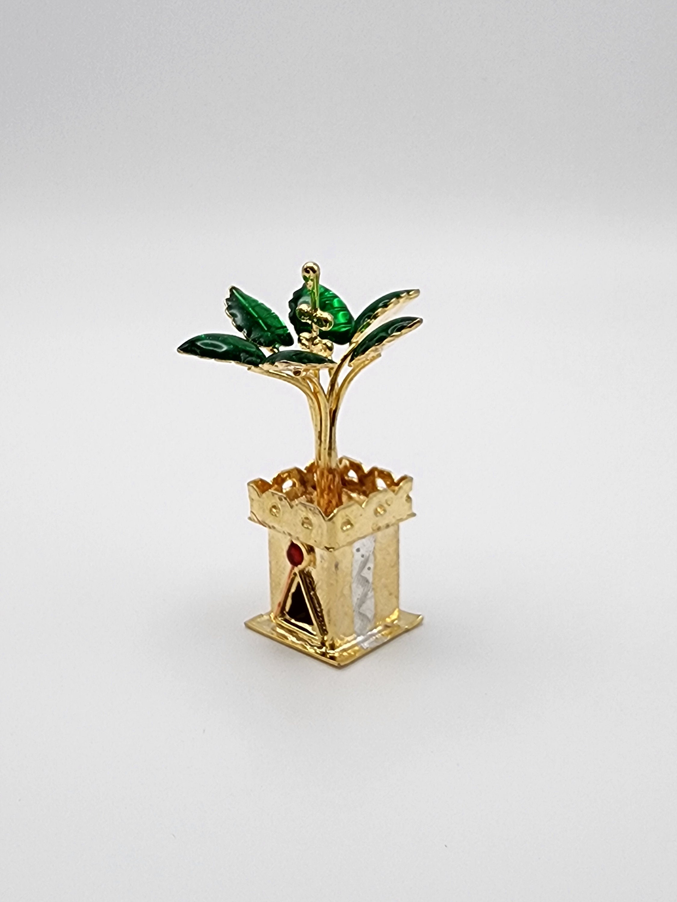 Gold Plated Silver Tulsi | Tulasi | Thulsi Plant Symbol of "purity and ...
