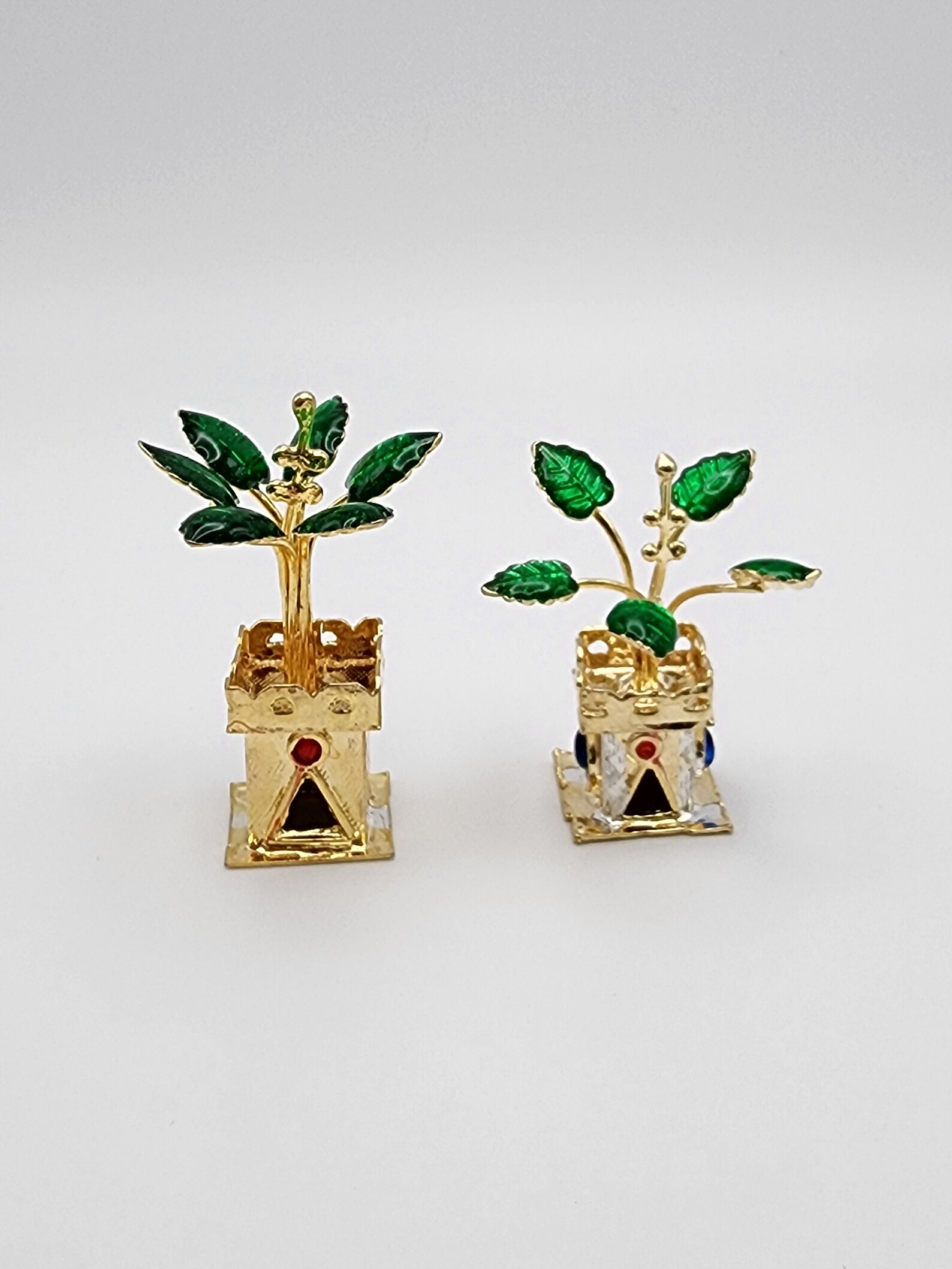 Gold Plated Silver Tulsi | Tulasi | Thulsi Plant Symbol of "purity and ...